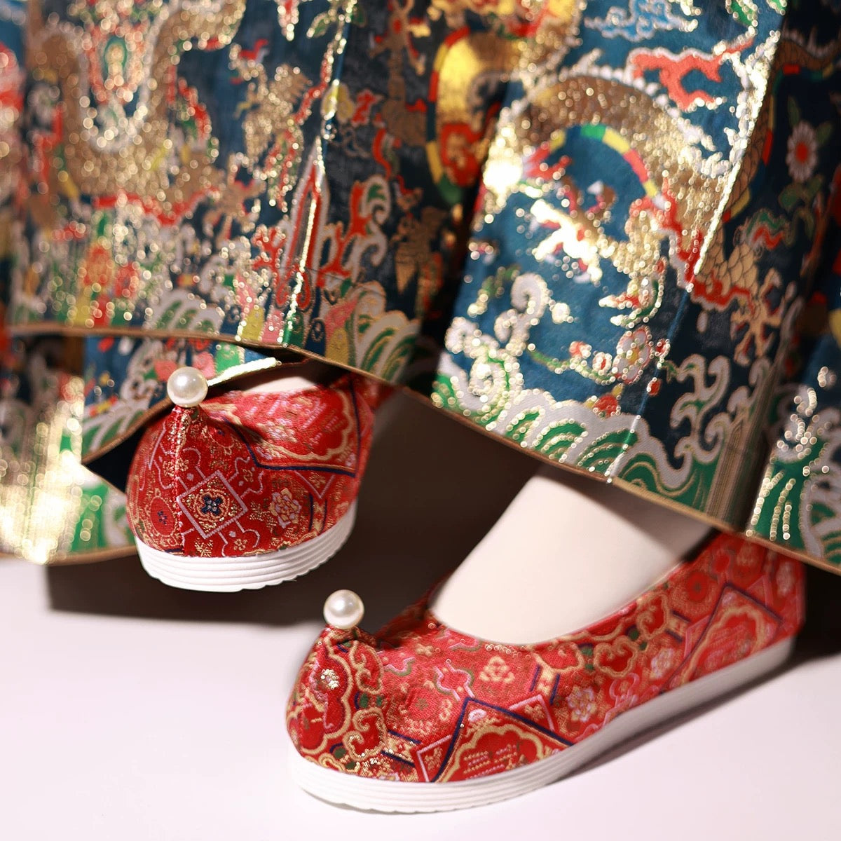 Traditional Chinese Shoes for Men and Women | Hanfu, Bridal & Qipao ...