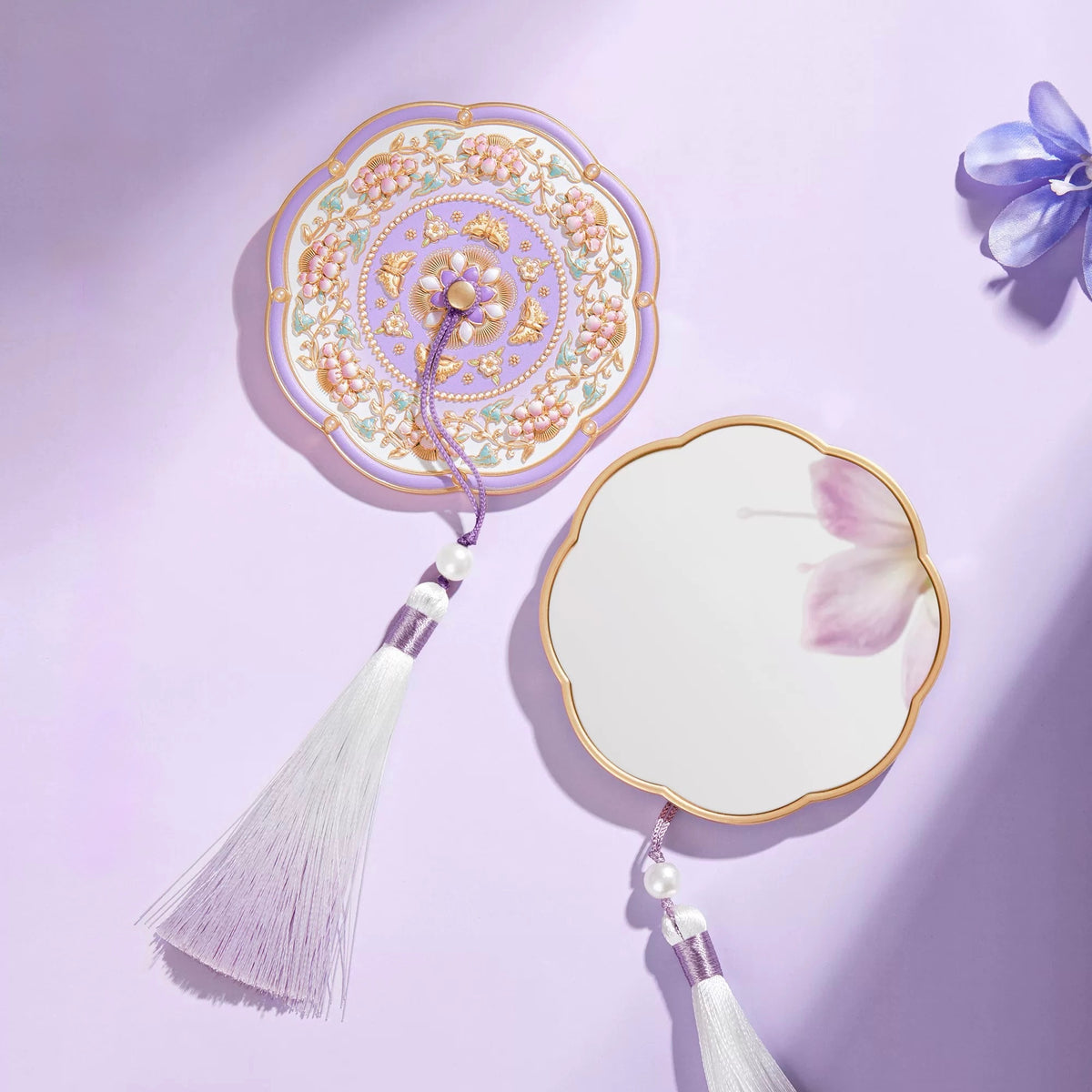 Chinese Style Folding Mirror – Chinese Art Gift for Women – Hanfu Story
