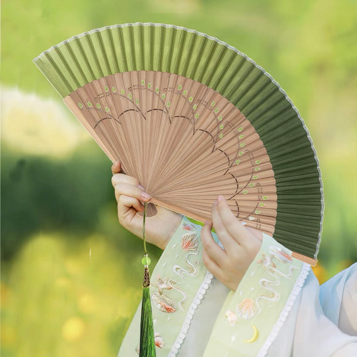 East Asia Hand Fans, Folding Fans for Traditional Costumes – Hanfu Story