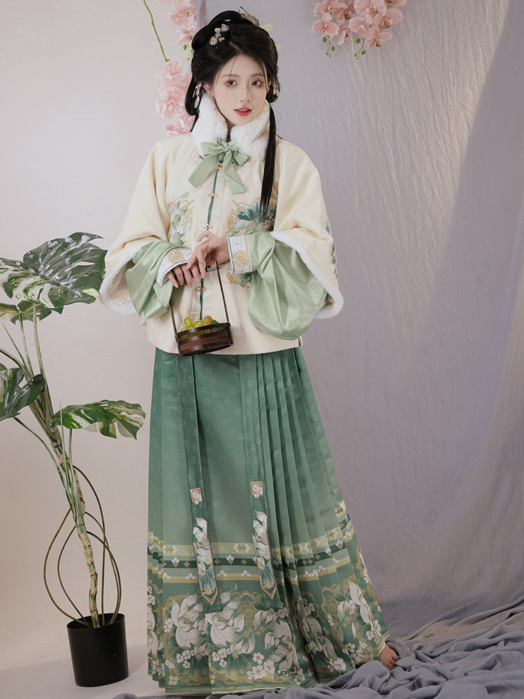 Ming Dynasty Pipa Sleeve Top and Mamianqun Flower Garden Hanfu Set - L ...