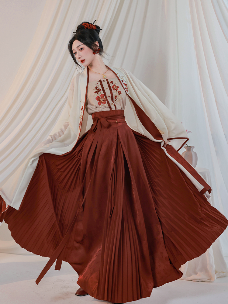 Song Dynasty Modern Hanfu Changgan Temple Beizi and Wrap Skirt - Crims ...