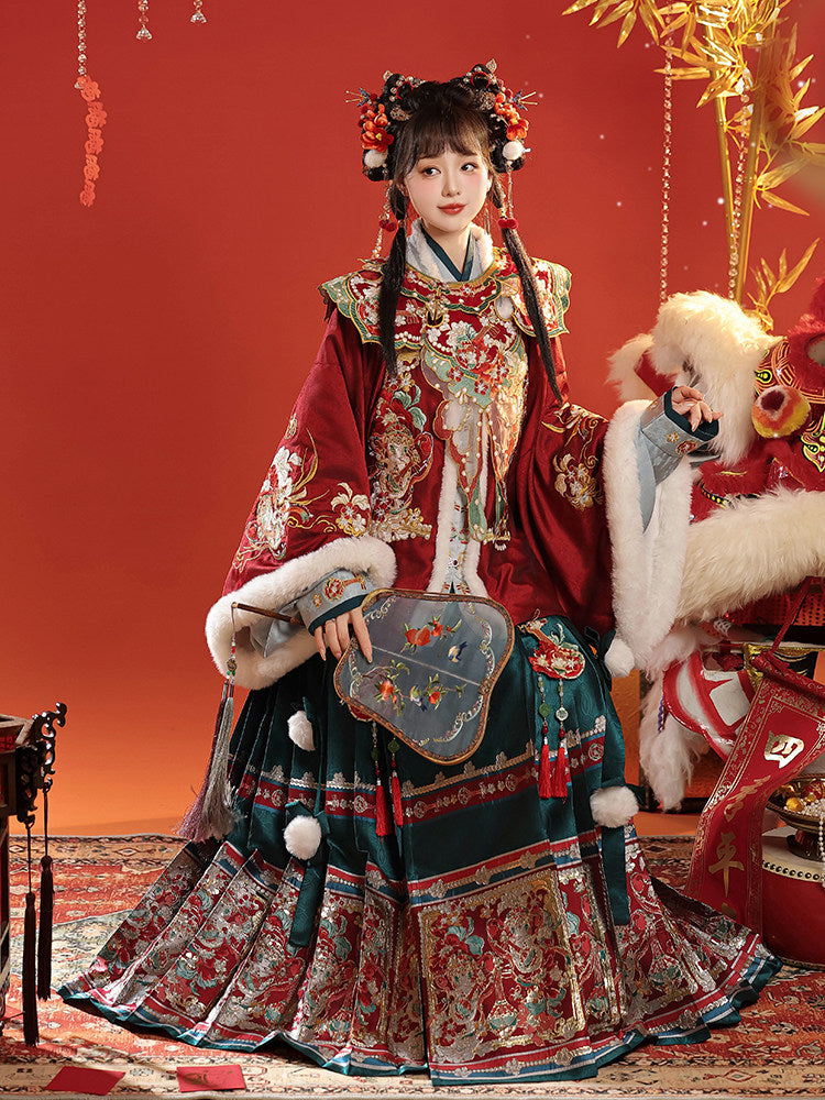Ming Dynasty Chinese New Year Festival Hanfu | Dunhuang Capital 玉京敦煌 ...