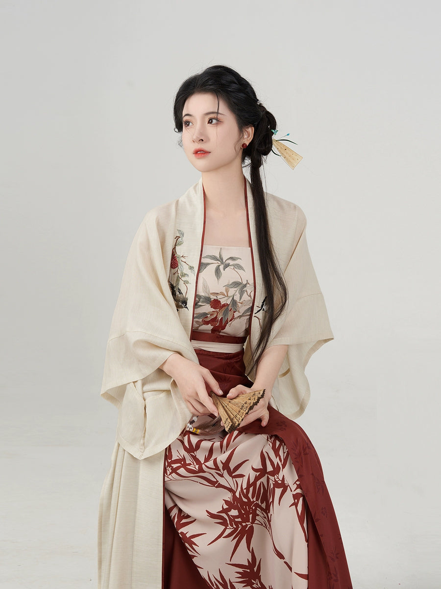 Song Dynasty x Modern Hanfu: Lychee Bliss 荔香晚鹊 (Preorder) – Hanfu Story