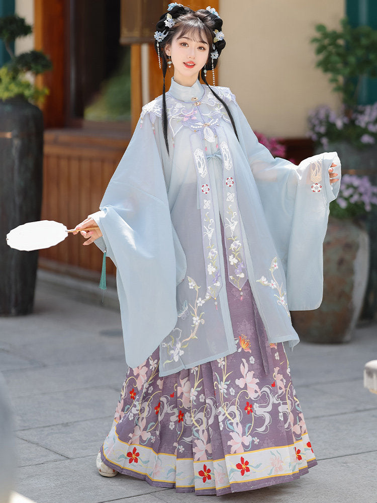 Ming Dynasty Hanfu Set with Cloud Collar & Mamian Skirt｜Sleepless Peta ...