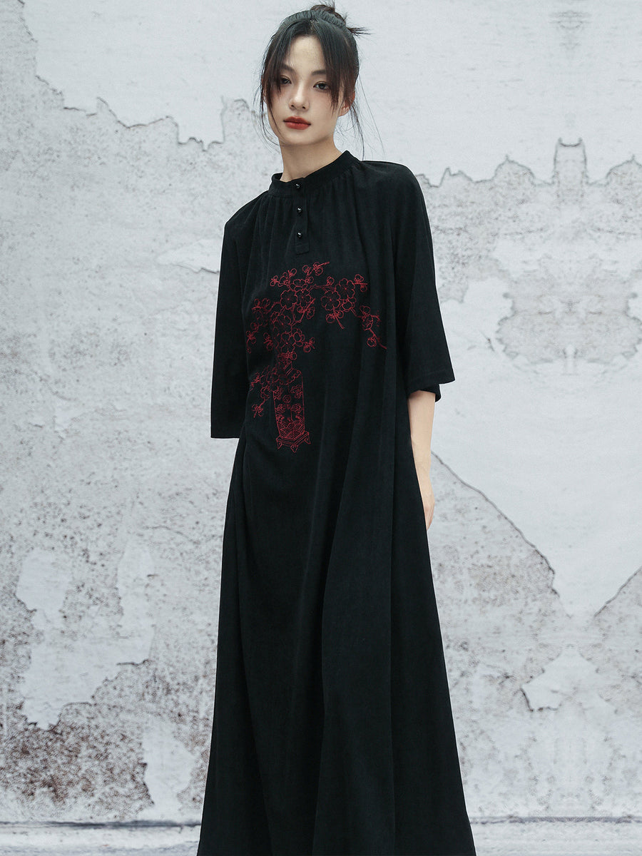 New Chinese Style Embroidered Loose Black Dress - Denglei 灯芯 – Hanfu Story