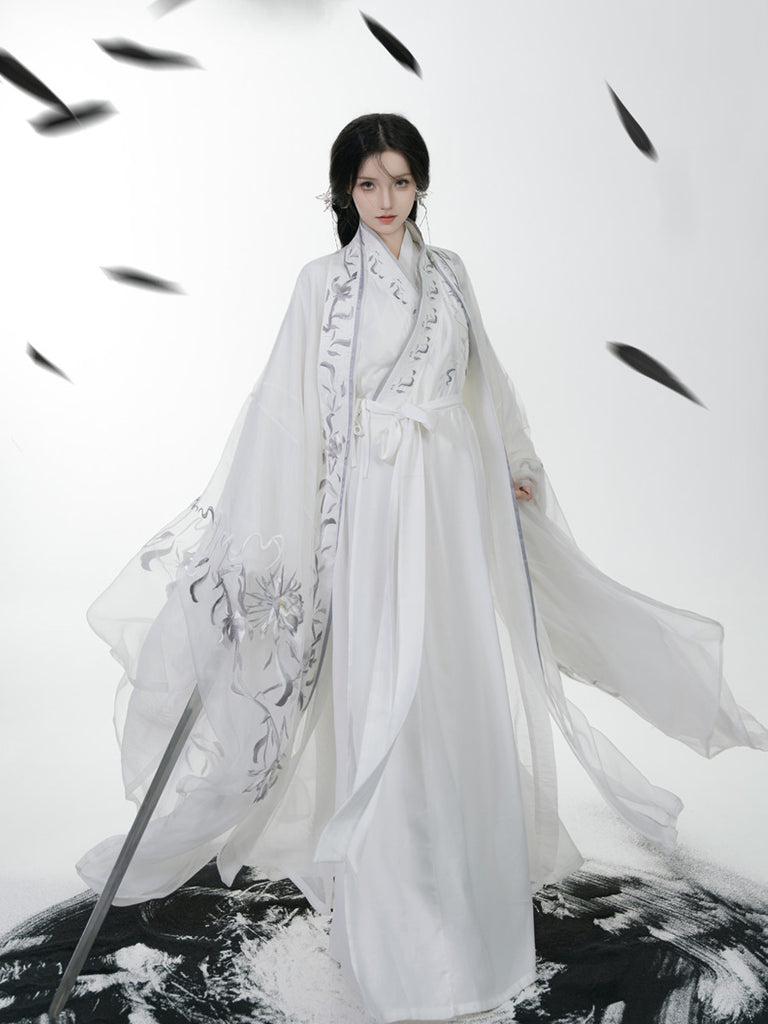 Wei Jin Dynasty Embroidered Qiyao Ruqun Hanfu | Moon Fox 昙花月狐 – Hanfu Story
