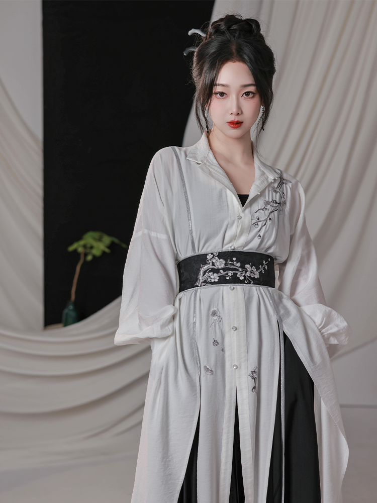 New Chinese Style White Embroidered Robe and Wide Leg Pants - Plum Blo ...
