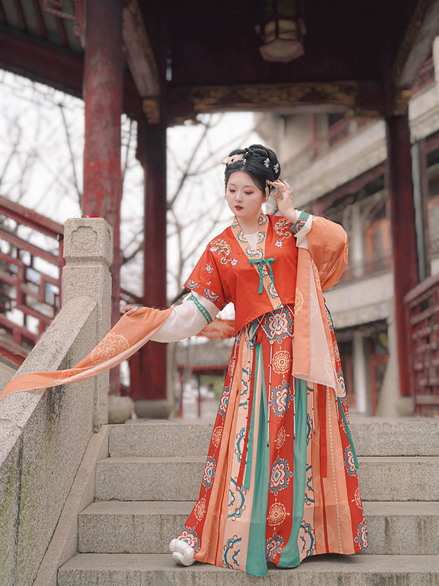 Plus-Size Hanfu, Chinese Clothing for Curvy Women | Sizes up to 6XL ...