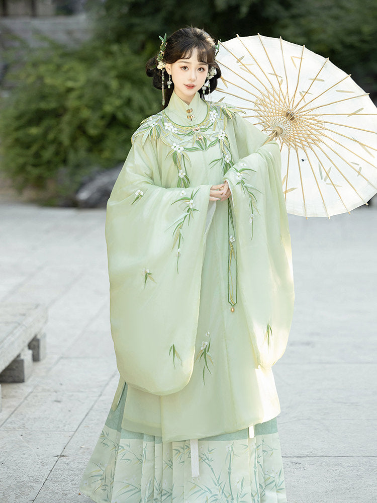 Ming Dynasty Bamboo Leaves Motif Cloud Collar & Mamian Skirt | Yujun 玉 ...