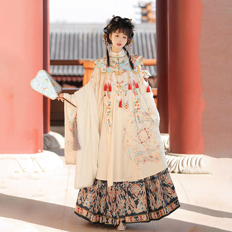Ming Dynasty Hanfu Set with Embroidered Cloud Collar & Mamian Skirt ...