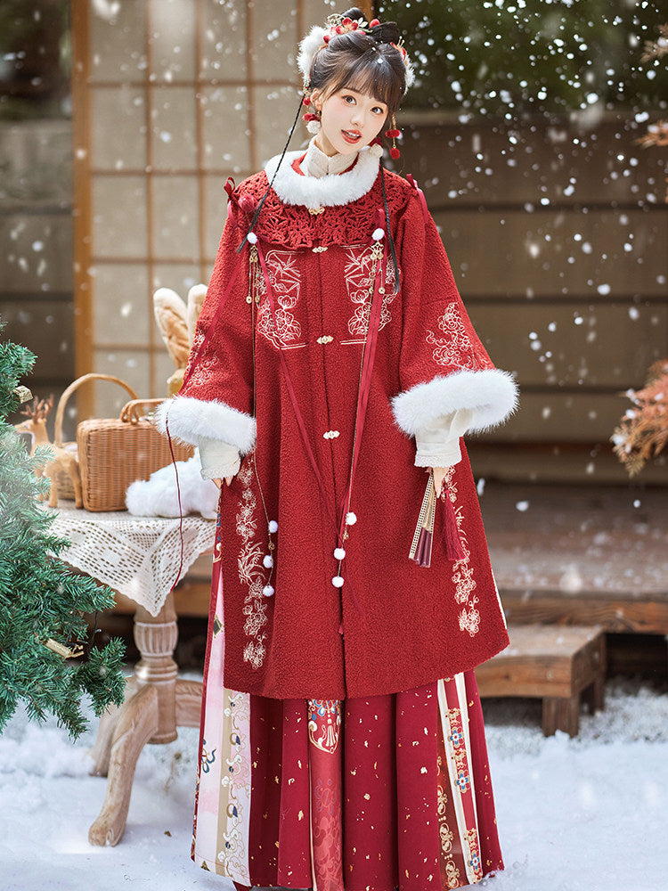 Ming Dynasty Chinese New Year Festival Hanfu | Long Live the Princess ...